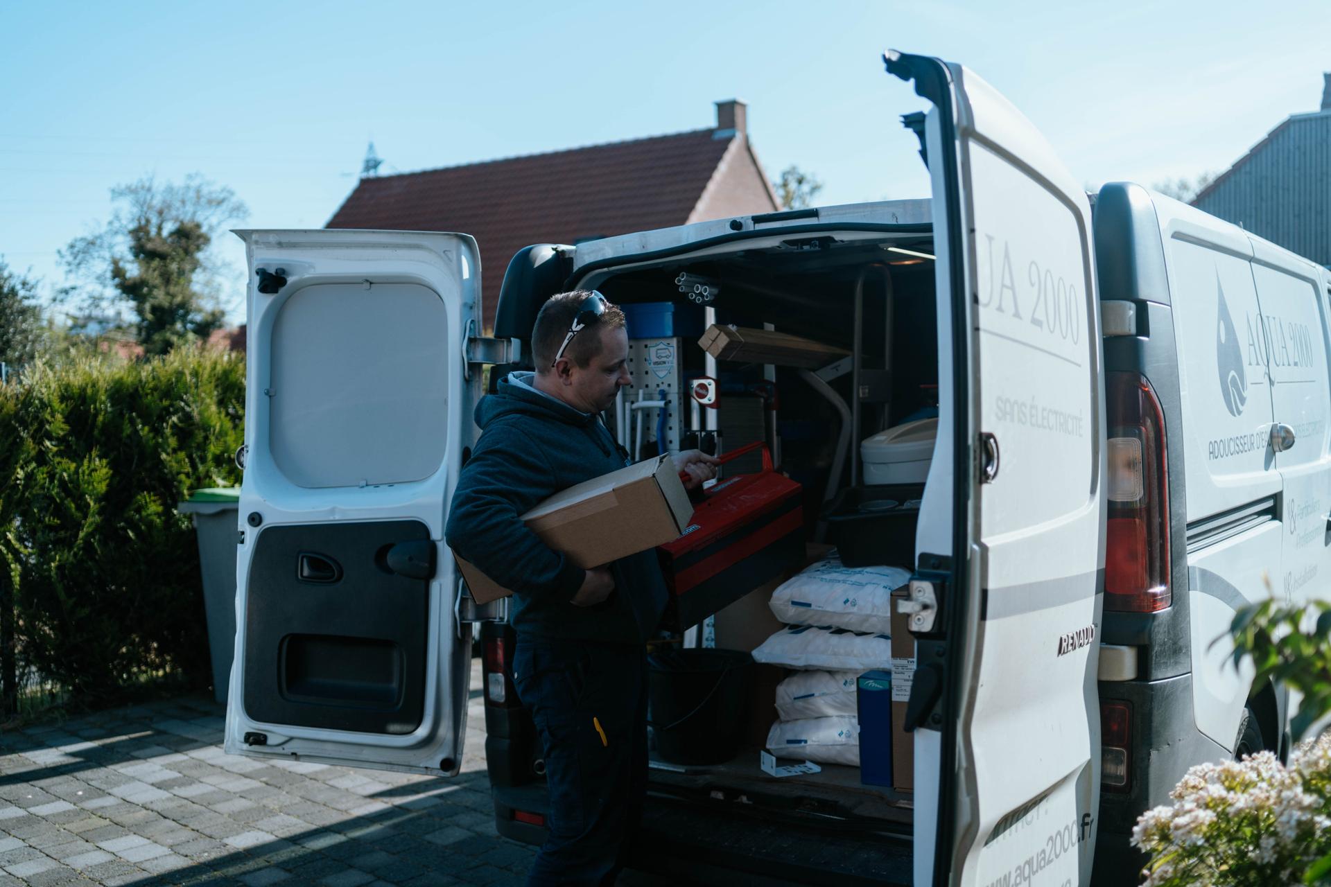 Adoucisseur d'eau sans électricité 💧 Fini le calcaire avec AQUA 2000
